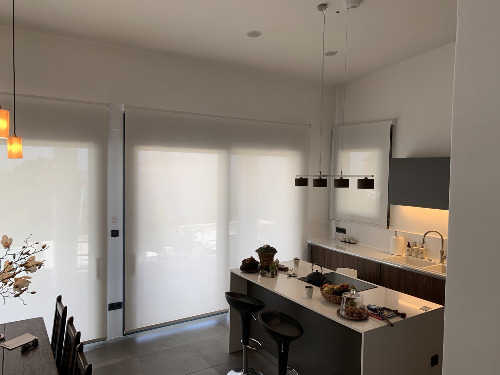 ΕΣΩΤΕΡΙΚΗ ΣΚΙΑΣΗ